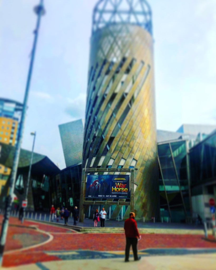 Theatre review – War Horse at the Lowry – honorary manc