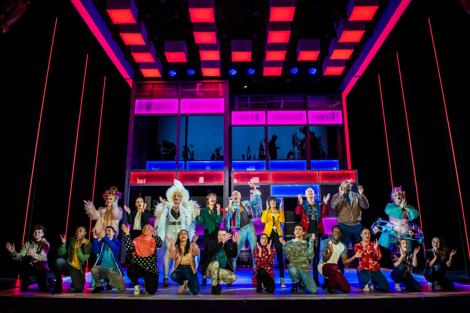 Review: Everybody’s Talking About Jamie – The Lowry – honorary manc